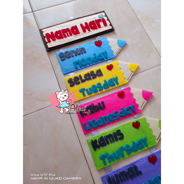 Jual Hiasan dinding kelas nama2 hari | Shopee Indonesia