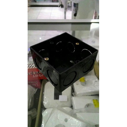 Jual Inbow Dus/Box Saklar, Stopkontak & Outlet Merek Schneider/Clipsal ...