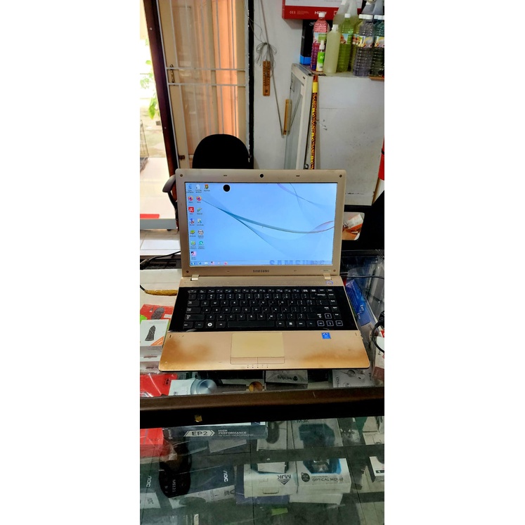 Jual laptop samsung rv413 processor amd e300 hardisk 320gb ram 2gb 14 ...