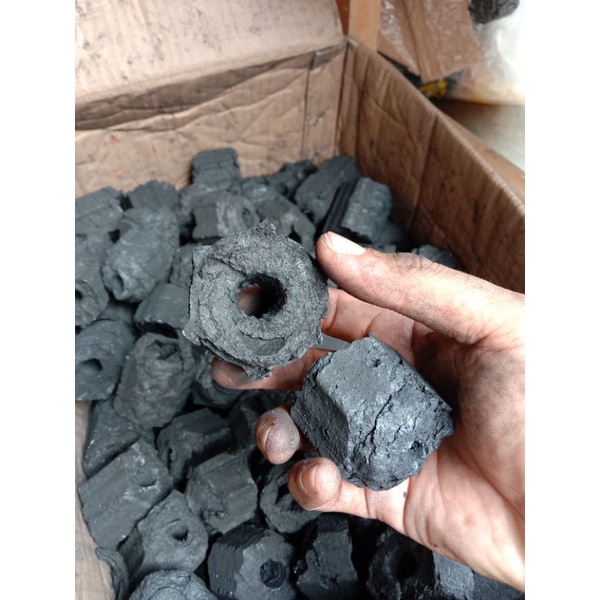 Jual Arang Briket Sawdust Briquettes Charcoal BBQ 1kg | Shopee Indonesia