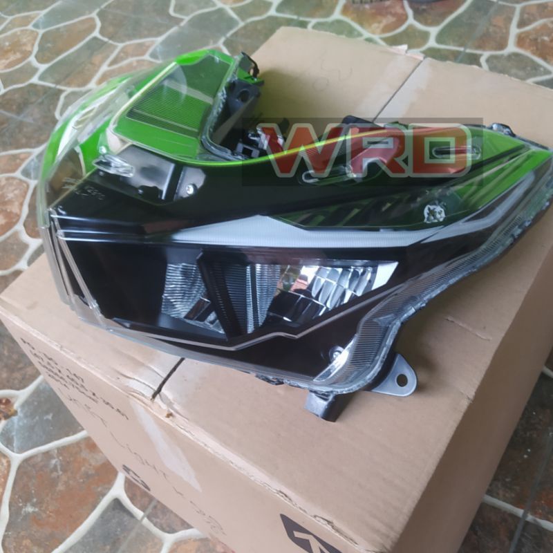Jual Lampu Headlamp Reflektor Honda Vario 125 150 Led old & new ...