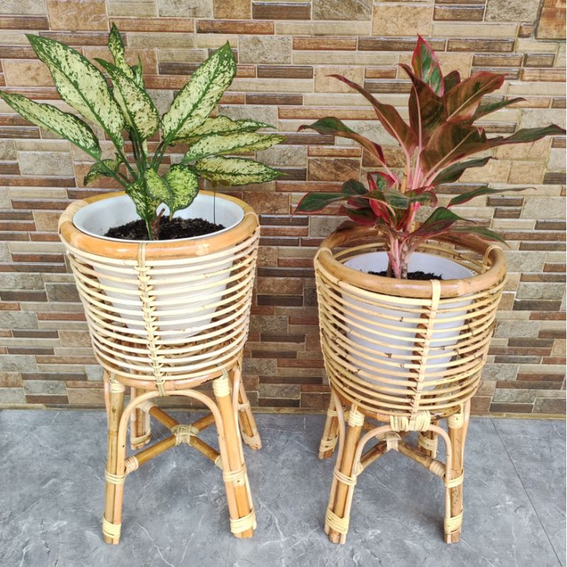 Jual Standing Pot Bunga Rotan Natural Sudah Finishing Gloss / Rak Pot ...