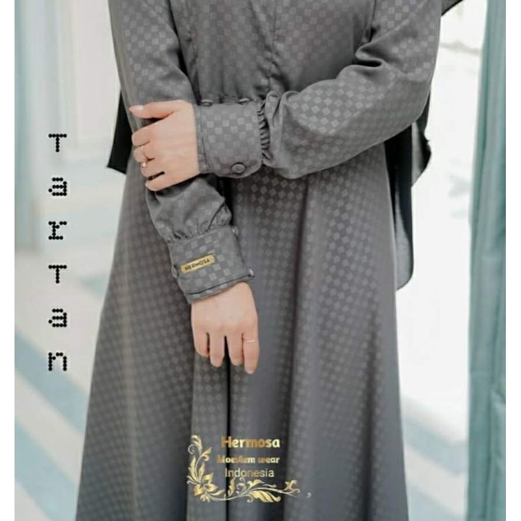 Jual Hermosa ori gamis syari tartan warna abu dan hitam lebar bawah 4m ...