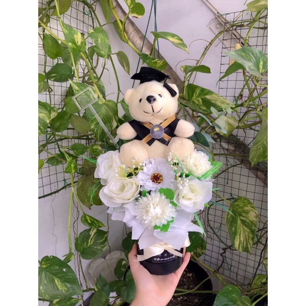 Jual Bloom box flowers with teddy graduation | Shopee Indonesia