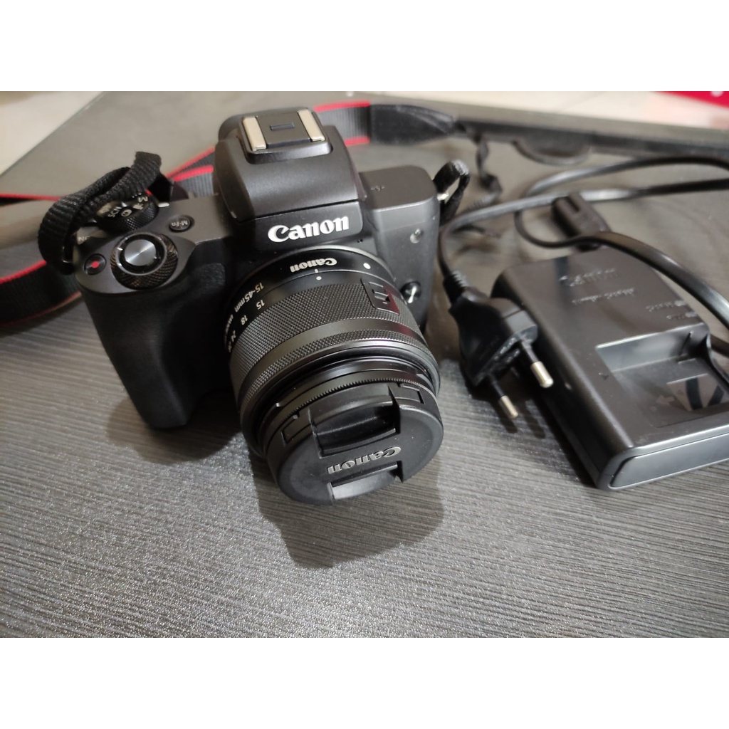 Jual Kamera Mirrorless Canon Eos M50 Lensa 15-45mm Camera Hitam Mulus ...