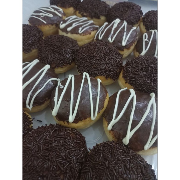 Jual Donat 2 RIBUAN Enak Lembut Fresh | Shopee Indonesia