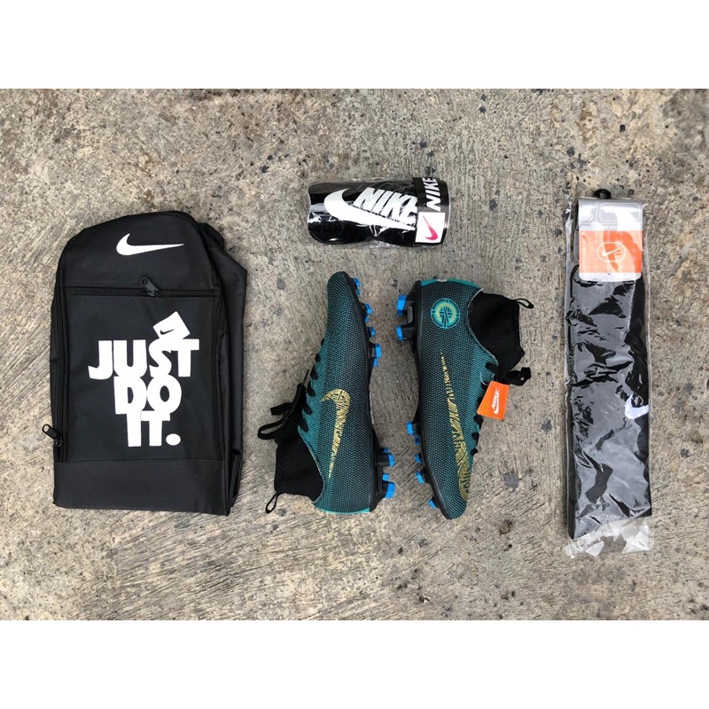 Jual ( PAKET KOMPLIT) Sepatu bola adidas replika / sepatu bola murah ... Jual ( PAKET KOMPLIT) Sepatu bola adidas replika / sepatu bola murah ...