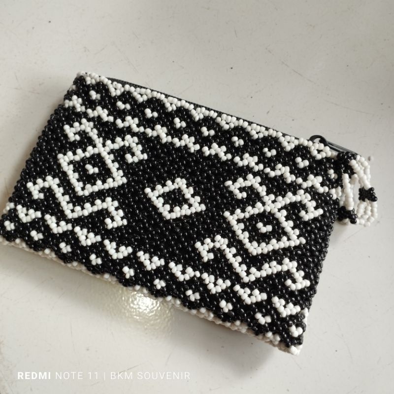 Jual Dompet Manik ukuran sedang Motif Khas Dayak Kalimantan | Shopee ...