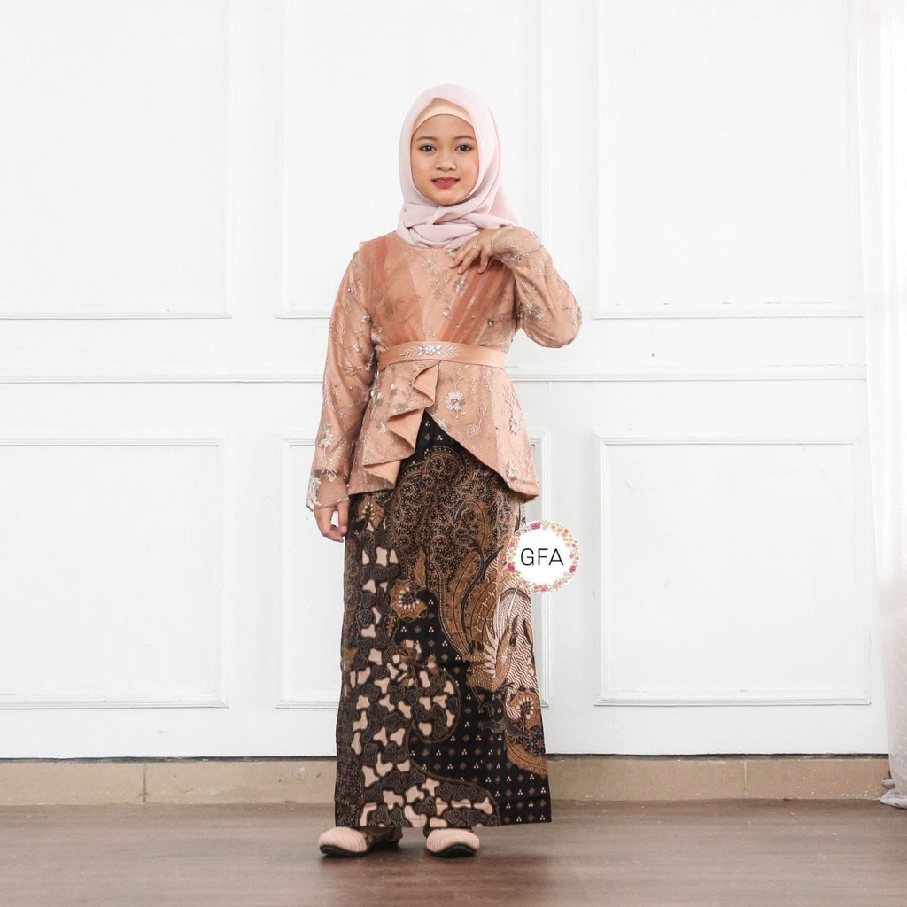 Jual [CODE BARANG 514RYH] Couple kebaya keluarga Baju batik couple kebaya modern brukat dan rok ...