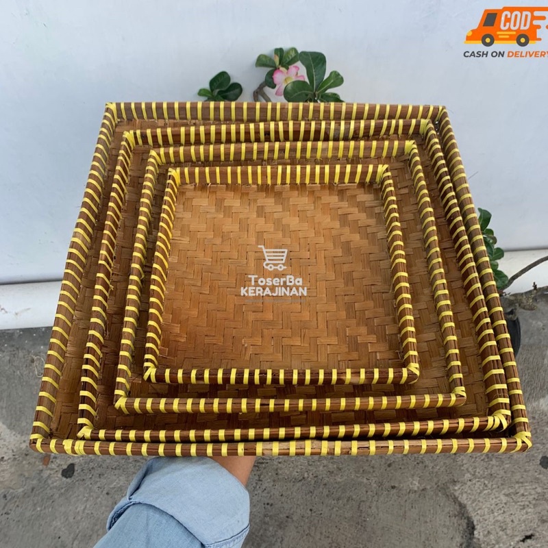 Jual TAMPAH BAMBU KOTAK, NAMPAN KOTAK BAMBU,NYIRU TUMPENG | Shopee ...