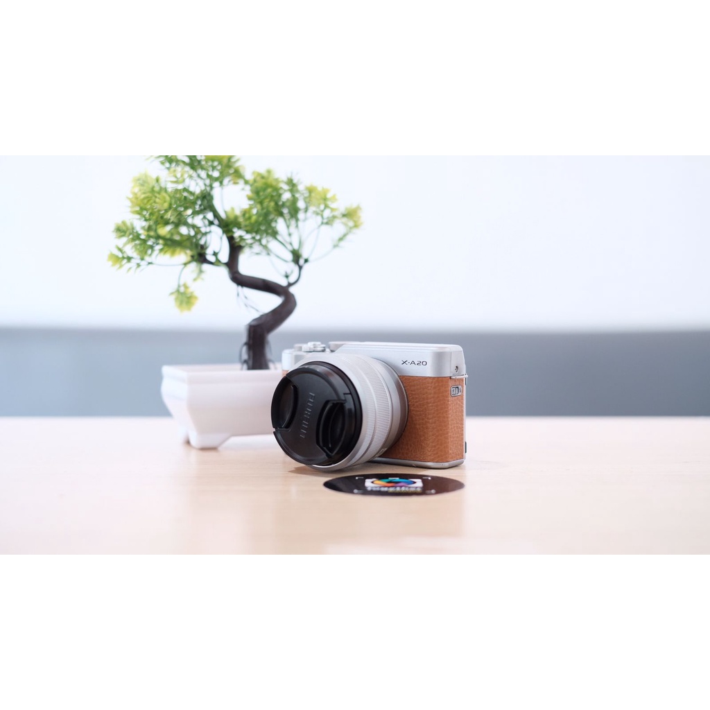 Jual kamera mirrorless fujifilm xa-20 xa20 x-a20 with lensa 15-45mm ...