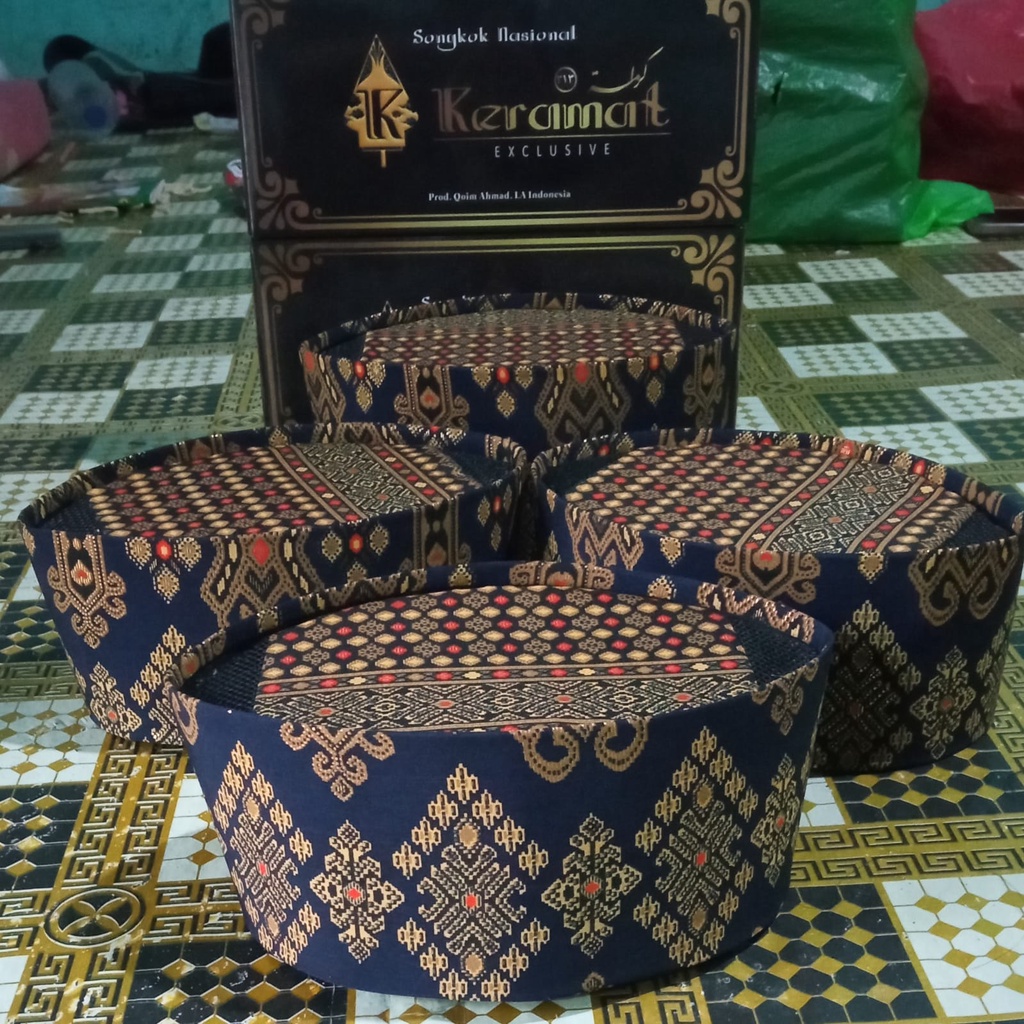 Jual KOPIAH NASIONAL MOTIF BATIK MEREK KERAMAT | SONGKOK NASIONAL BATIK ...