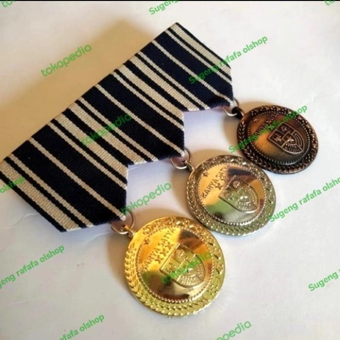 Jual Satya lencana Mendali 10 20 30 Tahun ASN PNS PDU Bahan Kuningan ...