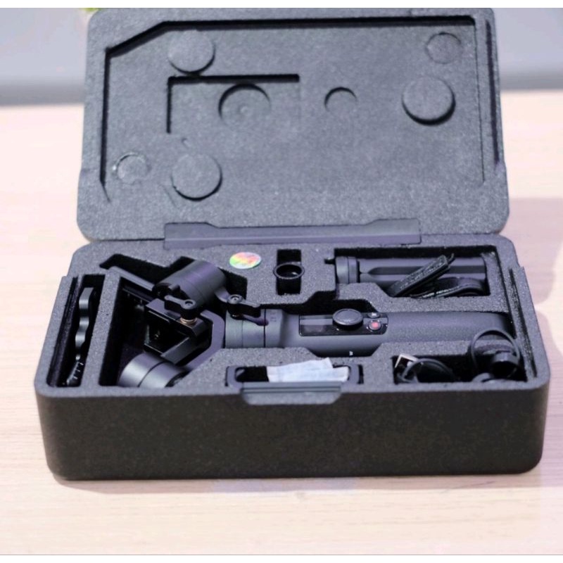 Jual Gimbal Stabilizer Zhiyun Crane M2 Second Terbaik Di kelasnya ...