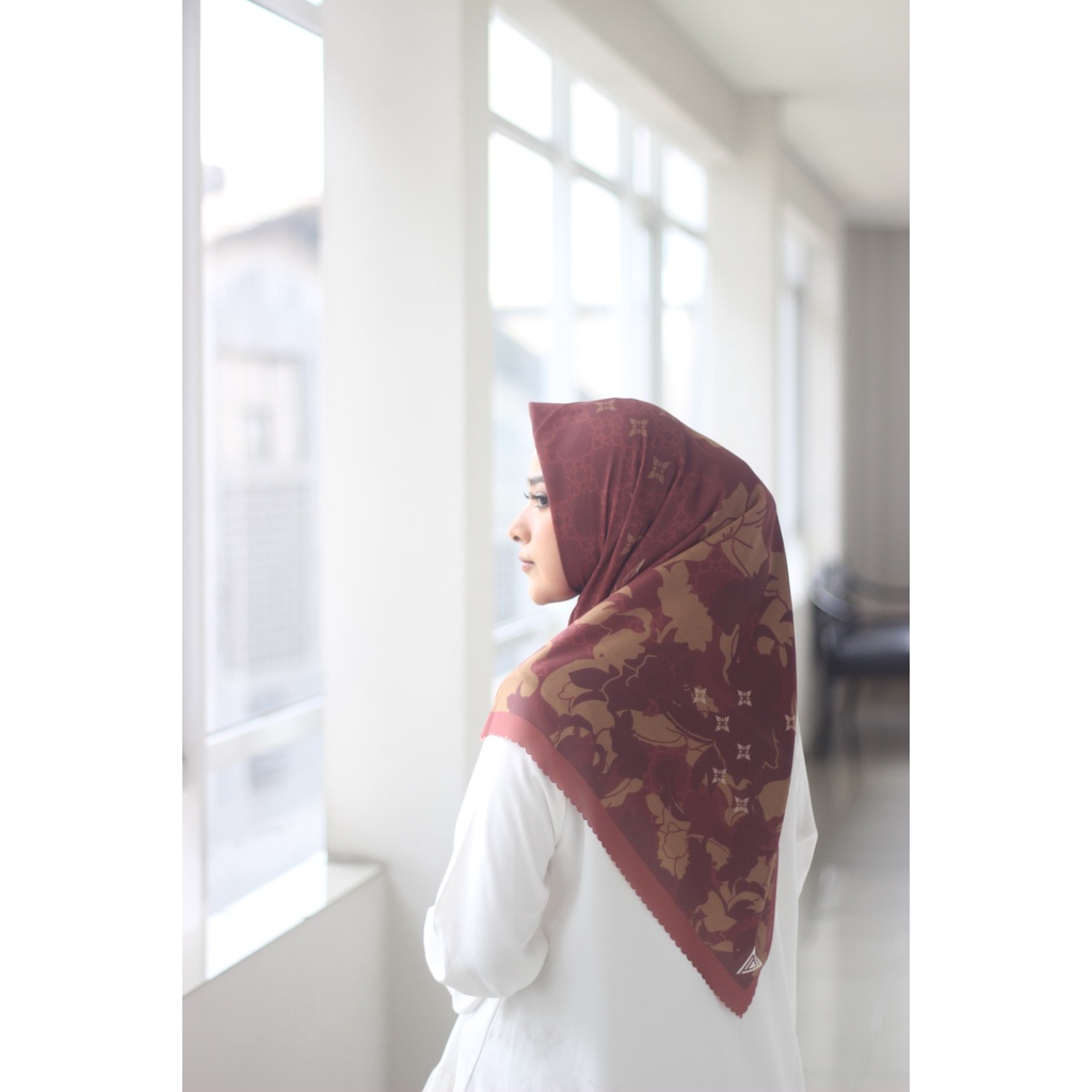 Jual KAINREPUBLIK | Tafida Burgundy (Ultrafine/Superfine Voal Hijab ...