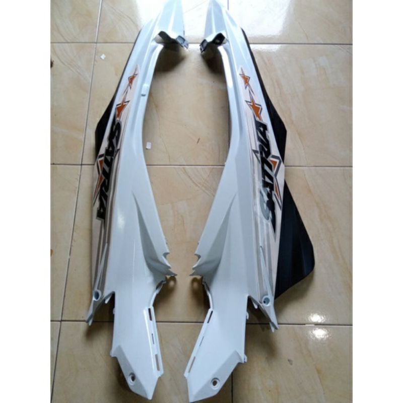 Jual Cover dek bodi body plus striping SUZUKI SATRIA F FU FL FACELIFT ...