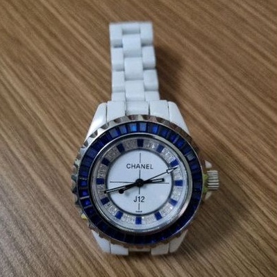 Jual jam tangan wanita chanel J12 ceramic with blue shapire | Shopee ...