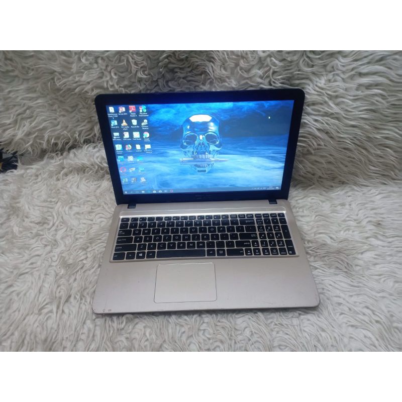 Jual Laptop Asus X540Y layar besar (W167) | Shopee Indonesia