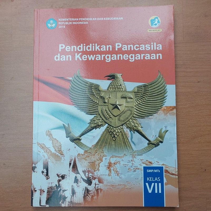 Jual buku pendidikan pancasila dan kewarganegaraan untuk smp/mts kelas VII original | Shopee ...