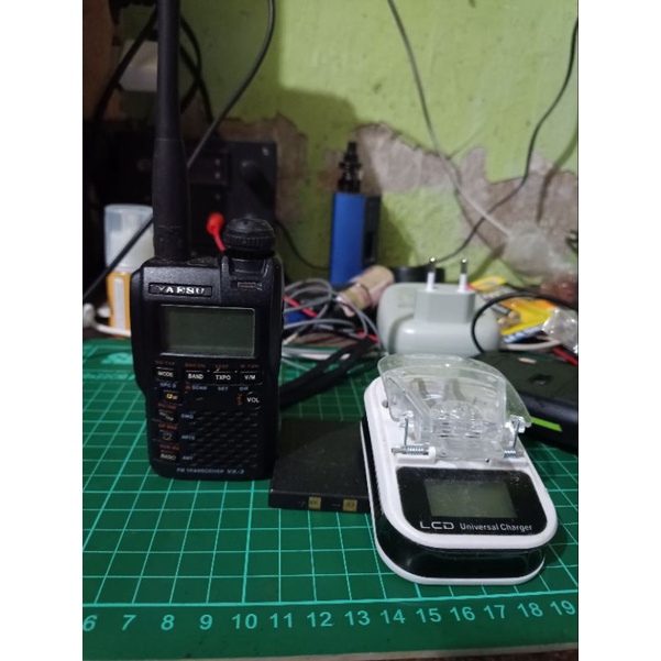 Jual radio ht yaesu vx3r,receiver,vx,analog,scanner,scaner,handy talky ...