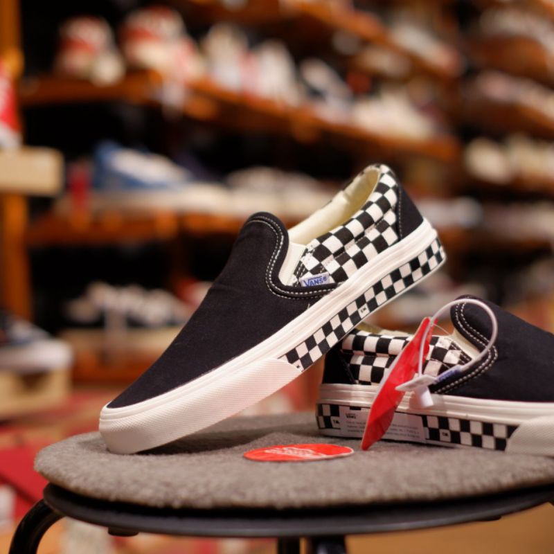 Jual VANS SLIP ON SIDE WALL CHECKERBOARD BLACK | Shopee Indonesia