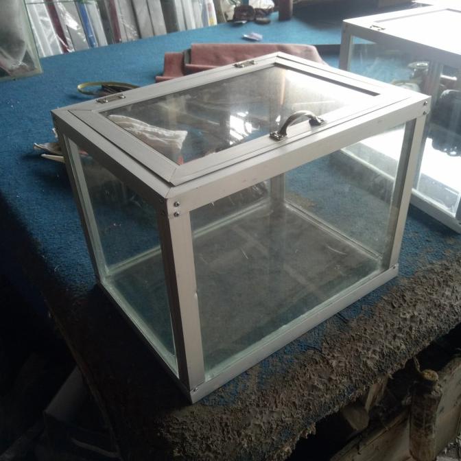 Jual ETALASE KACA ALUMINIUM JUALAN JAMBU KRISTAL BUAH BUAHAN ...