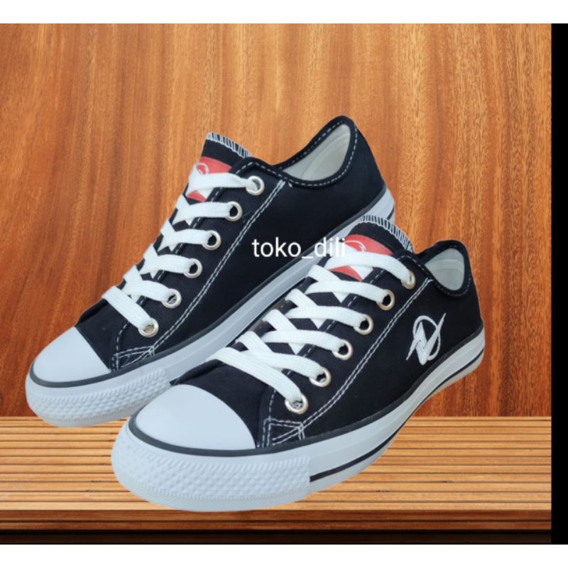 Jual sepatu DALLAS CAMPUS 100% ORIGINAL size: 37/43 | Shopee Indonesia