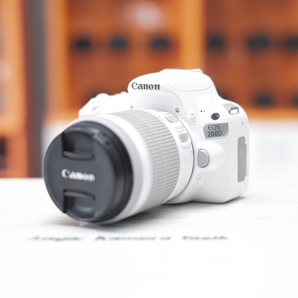 Jual CANON EOS 200D PUTIH SUDAH WIFI & LAYAR SENTUH MULUS (Limitied ...
