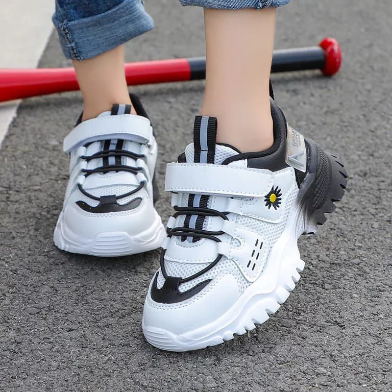 Jual SEPATU SNEAKERS ANAK MODEL TALI VELCRO ZAHRA | Shopee Indonesia