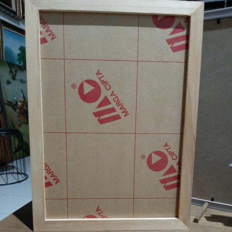 Jual Pigura kayu berbagai ukuran + kaca acrylic. anti pecah. harga ...