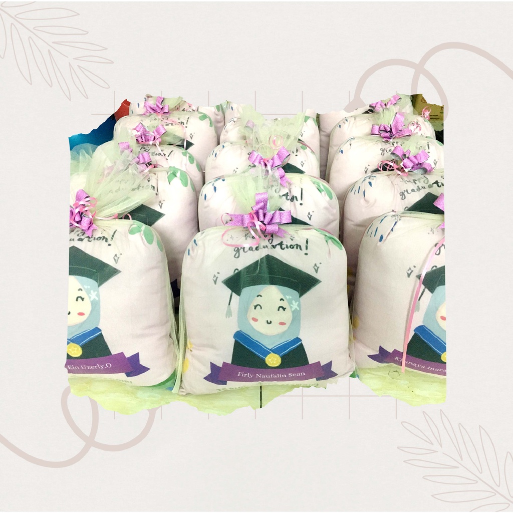 Jual BANTAL GRADUATION / BANTAL FOTO PRINTING / BANTAL CUSTOM PRINTING ...