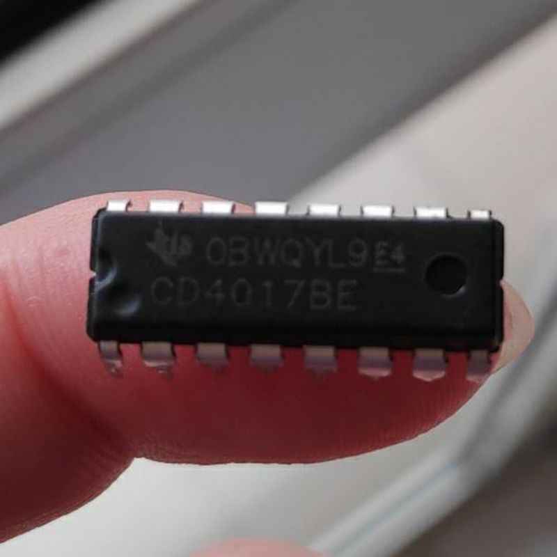Jual IC CD4017 4017 CD4017 IC PENGHITUNG DECODER IC RUNNING LED LED ... Jual IC CD4017 4017 CD4017 IC PENGHITUNG DECODER IC RUNNING LED LED ...