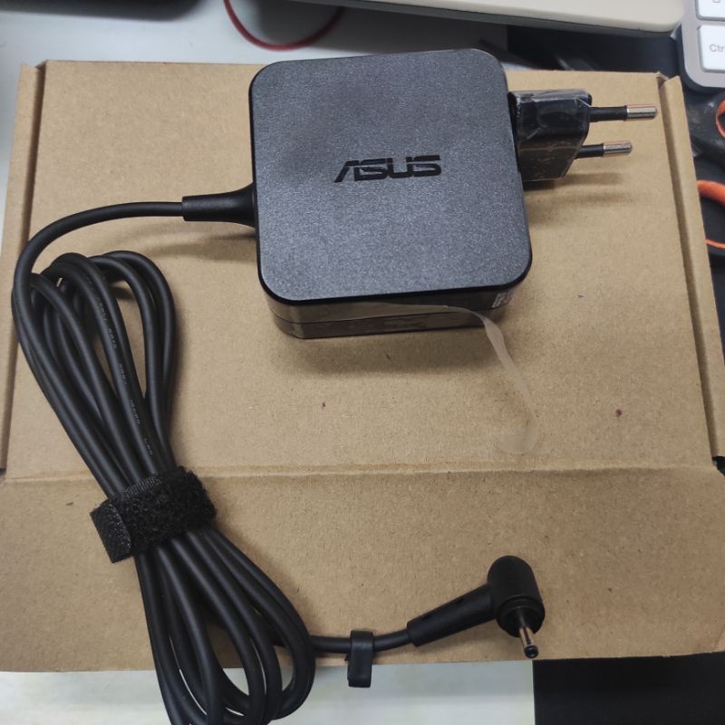 Jual Adaptor Laptop ASUS Zenbook UX21E and UX31E Series 19V - 2.37A 45W ...
