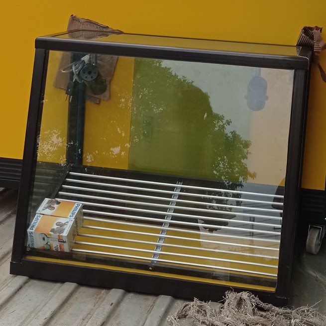 Jual Display Etalase Kaca Fried Chicken Frame Coklat Tua | Shopee Indonesia