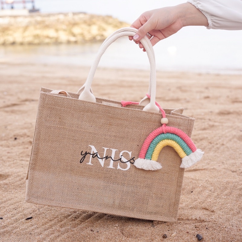 Jual MINI JUTE ZIPPER (SIZE M) - FREE CUSTOM NAMA & TWILLY - Tas Goni ...