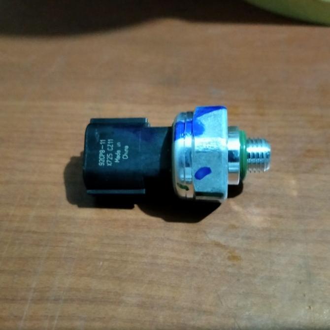 Jual Rps refrigeran Pressure Sensor froen AC Nissan Livina Evalia ...