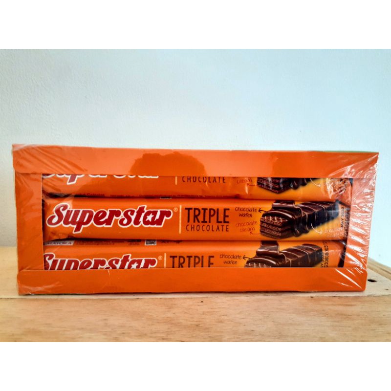 Jual Wafer super star triple chocolate 1 box isi 12pcs | Shopee Indonesia