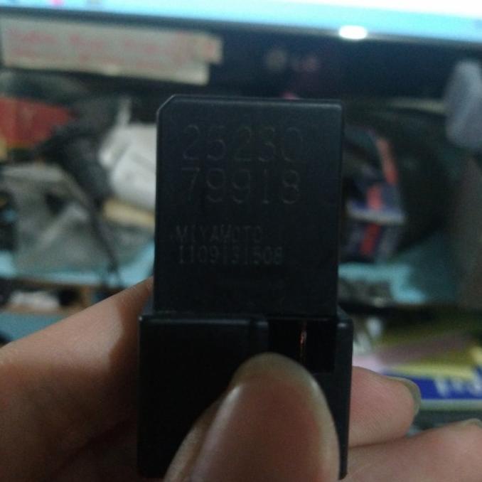 Jual Relay Hitam Nissan 25230-79918 Original Nissan | Shopee Indonesia
