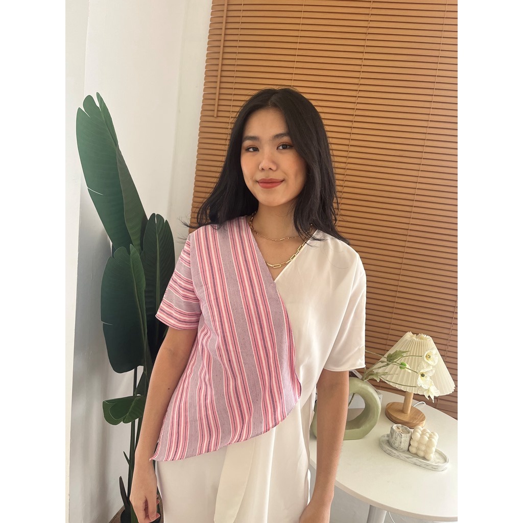 Jual NYLA - Riley Top | Shopee Indonesia