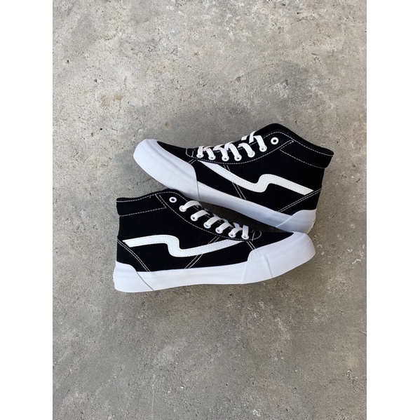 Jual Patrobas New Ivan High blackwhite | Shopee Indonesia