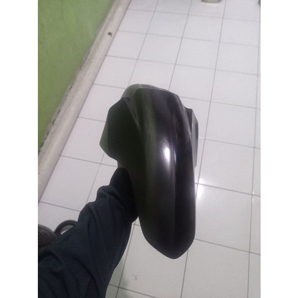 Jual body spakbor / spatboard depan original Honda cs1 ( include plat ...