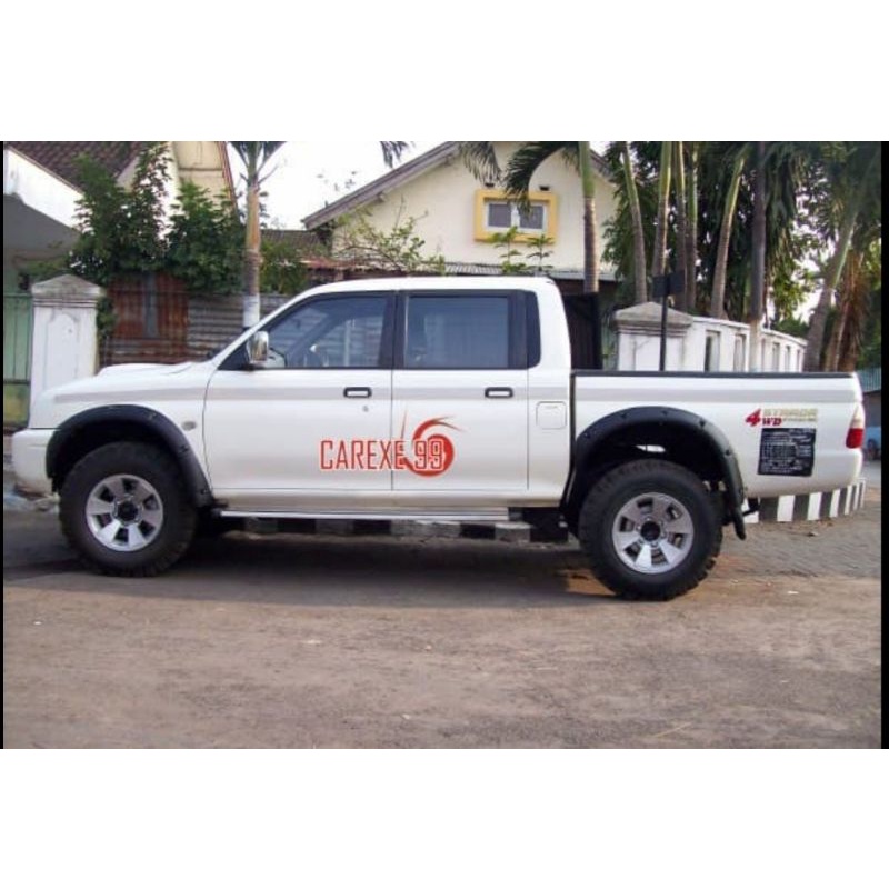 Jual over fender L200 model ori fariasi baut | Shopee Indonesia