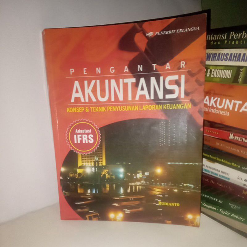 Jual buku Pengantar Akuntansi karangan Rudianto | Shopee Indonesia