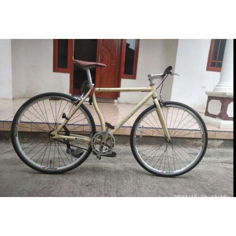 Jual SEPEDA FIXIE LONDON TAXI CREAM KEREN MURAH | Shopee Indonesia