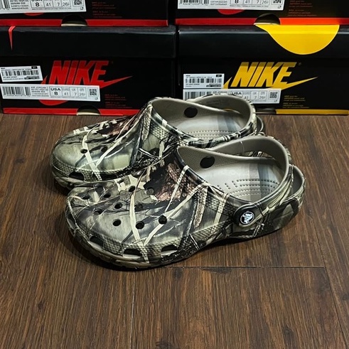 Jual Crocs Classic Realtree V2 Clog - Tree | Shopee Indonesia