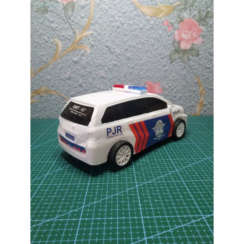 Jual Mainan anak mobil-mobilan avanza xenia mobil polisi putih | Shopee ...