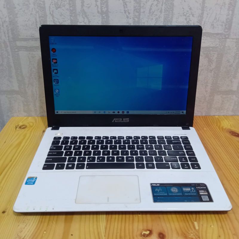 Jual Laptop Asus intel Celeron Layar 14 inc Windows 10 full aplikasi ...