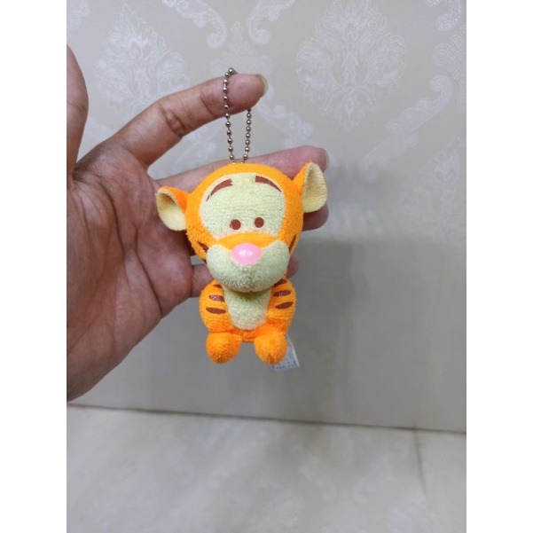 Jual boneka tiger winnie the pooh original disney keychain | Shopee ...