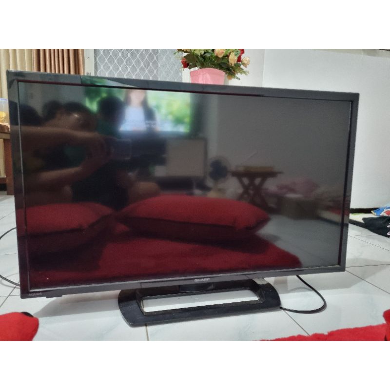 Jual TV Monitor Sharp LCD 32 inch SECOND (COD MALANG ONLY) | Shopee ...