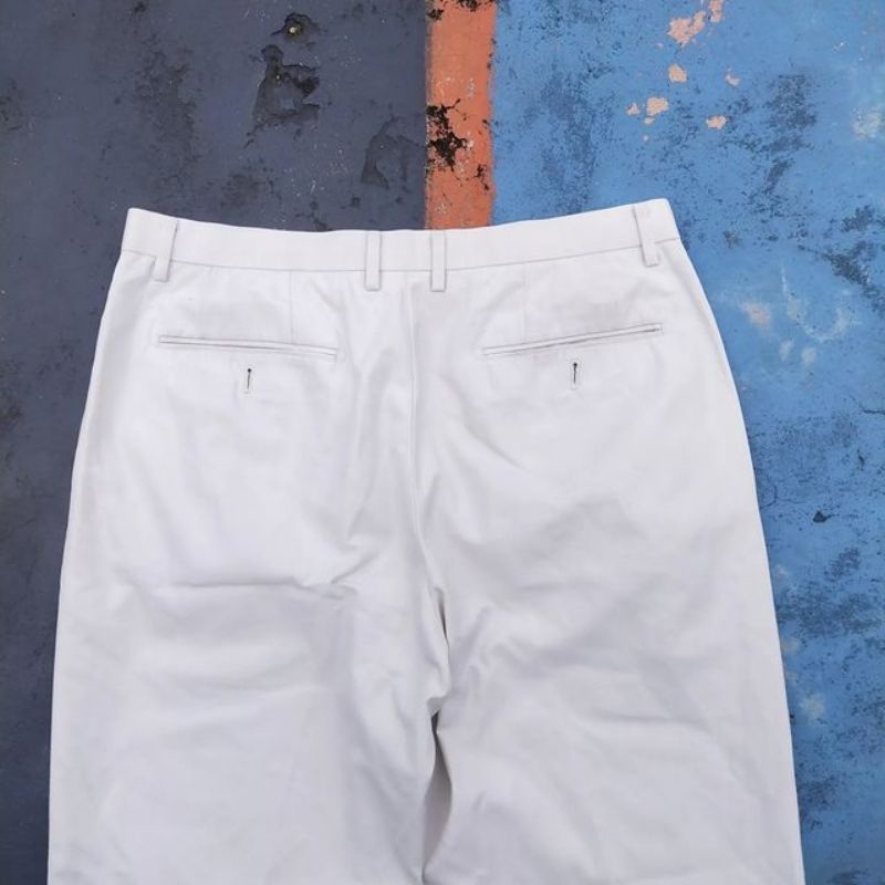 Jual Chino uniqlo second | Shopee Indonesia